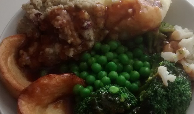 Microwave Roast Dinner for One - Food Cheats